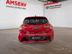 Red Toyota Corolla 2019 in Parnu, with an engine capacity of 1.80 L and mileage of 36 thousand km for 18500 €, photo 5 on AUTOMOTO.COM.LV