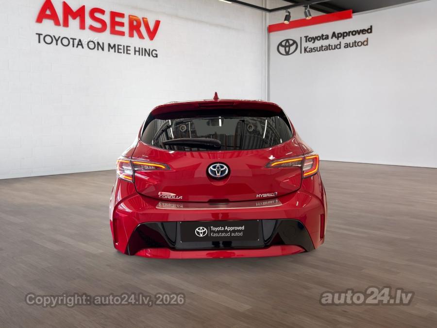 Red Toyota Corolla 2019 in Parnu, with an engine capacity of 1.80 L and mileage of 36 thousand km for 18500 €, photo 5 on AUTOMOTO.COM.LV
