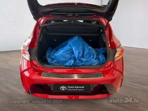 Red Toyota Corolla 2019 in Parnu, with an engine capacity of 1.80 L and mileage of 36 thousand km for 18500 €, photo 11 on AUTOMOTO.COM.LV