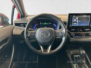 Red Toyota Corolla 2019 in Parnu, with an engine capacity of 1.80 L and mileage of 36 thousand km for 18500 €, photo 13 on AUTOMOTO.COM.LV