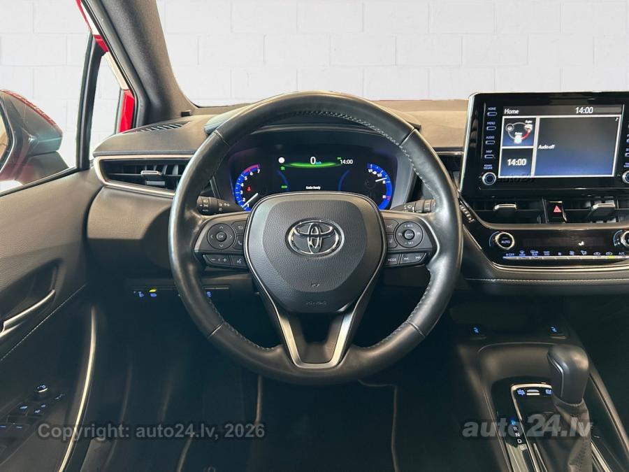 Red Toyota Corolla 2019 in Parnu, with an engine capacity of 1.80 L and mileage of 36 thousand km for 18500 €, photo 13 on AUTOMOTO.COM.LV