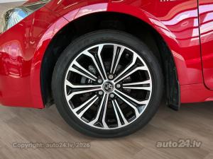 Red Toyota Corolla 2019 in Parnu, with an engine capacity of 1.80 L and mileage of 36 thousand km for 18500 €, photo 16 on AUTOMOTO.COM.LV