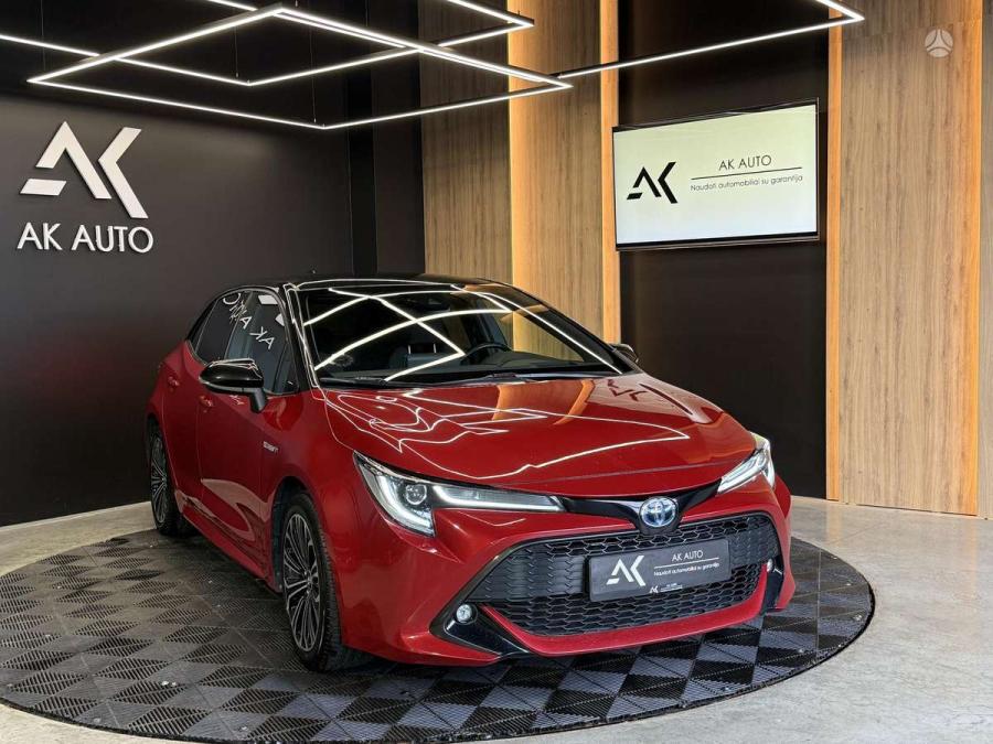 Красный Тойота Королла 2019 в Каунас, объемом двигателя 1.80 л и пробегом 151 тыс. км за 17990 €, фото 4 на AUTOMOTO.COM.LV