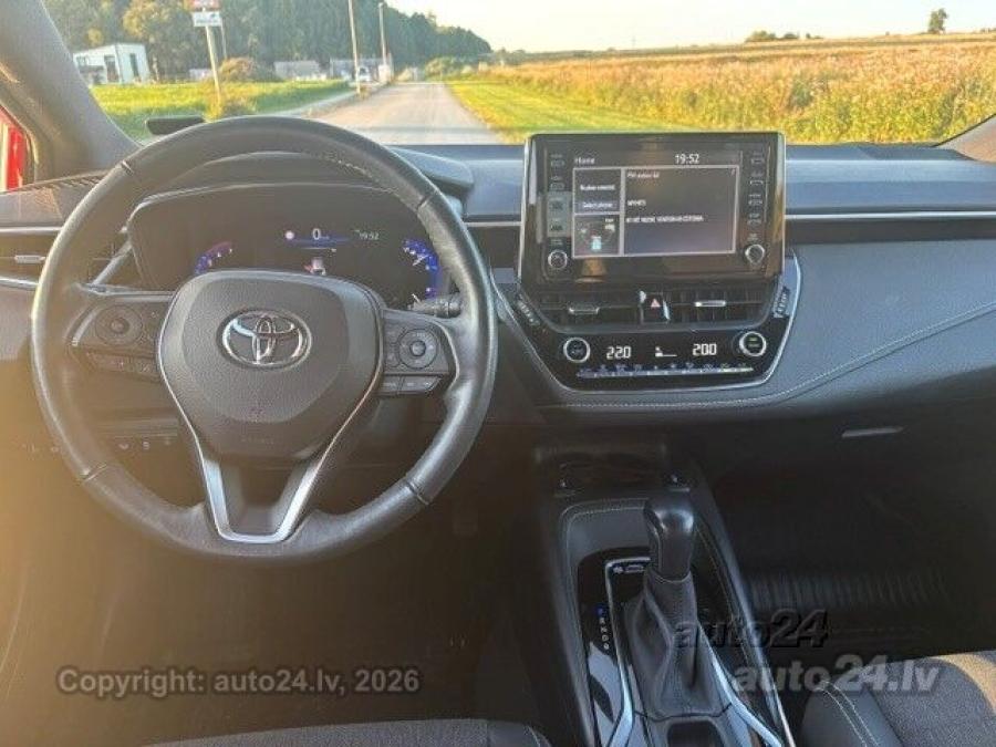 Красный Тойота Королла 2021 в Таллин, объемом двигателя 1.80 л и пробегом 57 тыс. км за 18800 €, фото 7 на AUTOMOTO.COM.LV