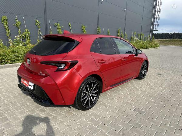 Sarkans Toyota Corolla 2023 Viļņa, ar dzinēja tilpumu 1.80 L un nobraukumu 21 tūkst. km par 19350 €, foto 8 vietnē AUTOMOTO.COM.LV