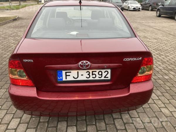 Red Toyota Corolla 2005 in Jelgava, with an engine capacity of 1.60 L and mileage of 151 thousand km for 2000 €, photo 2 on AUTOMOTO.COM.LV