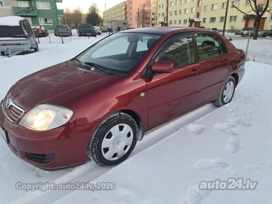 Sarkans Toyota Corolla 2006 Tallina, ar dzinēja tilpumu 1.40 L un nobraukumu 160 tūkst. km par 2700 €, foto 1 vietnē AUTOMOTO.COM.LV