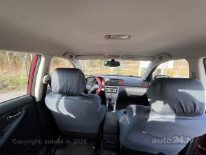 Sarkans Toyota Corolla 2006 Hāpsalu, ar dzinēja tilpumu 1.60 L un nobraukumu 301 tūkst. km par 2500 €, foto 9 vietnē AUTOMOTO.COM.LV