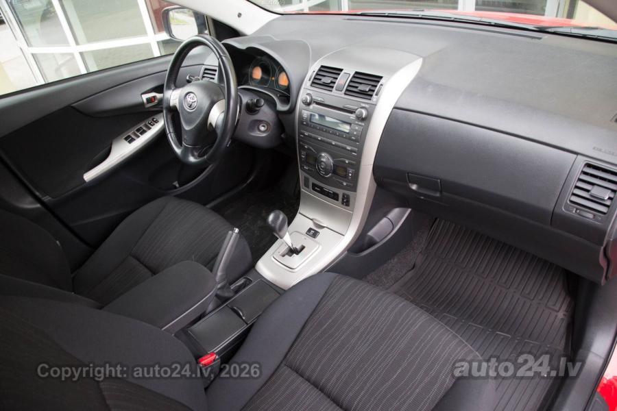 Sarkans Toyota Corolla 2007 Tallina, ar dzinēja tilpumu 1.60 L un nobraukumu 192 tūkst. km par 3690 €, foto 13 vietnē AUTOMOTO.COM.LV