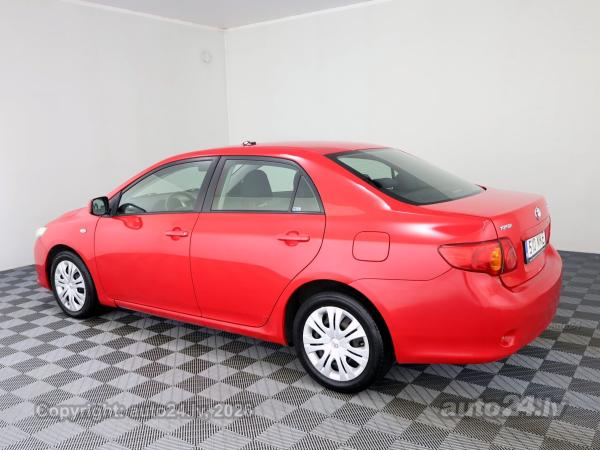 Red Toyota Corolla 2007 in Tallinn, with an engine capacity of 1.60 L and mileage of 262 thousand km for 1999 €, photo 5 on AUTOMOTO.COM.LV