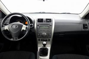 Sarkans Toyota Corolla 2007 Tallina, ar dzinēja tilpumu 1.60 L un nobraukumu 262 tūkst. km par 1999 €, foto 14 vietnē AUTOMOTO.COM.LV