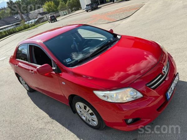 Red Toyota Corolla 2008 in Rezekne, with an engine capacity of 1.60 L and mileage of 358 thousand km for 2200 €, photo 1 on AUTOMOTO.COM.LV