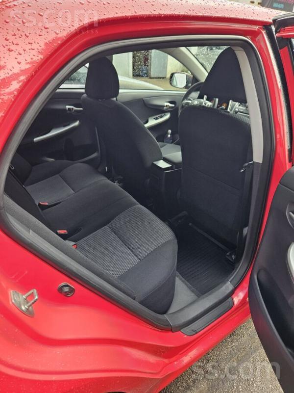 Sarkans Toyota Corolla 2013 Rīga, ar dzinēja tilpumu 1.60 L un nobraukumu 206 tūkst. km par 4750 €, foto 7 vietnē AUTOMOTO.COM.LV