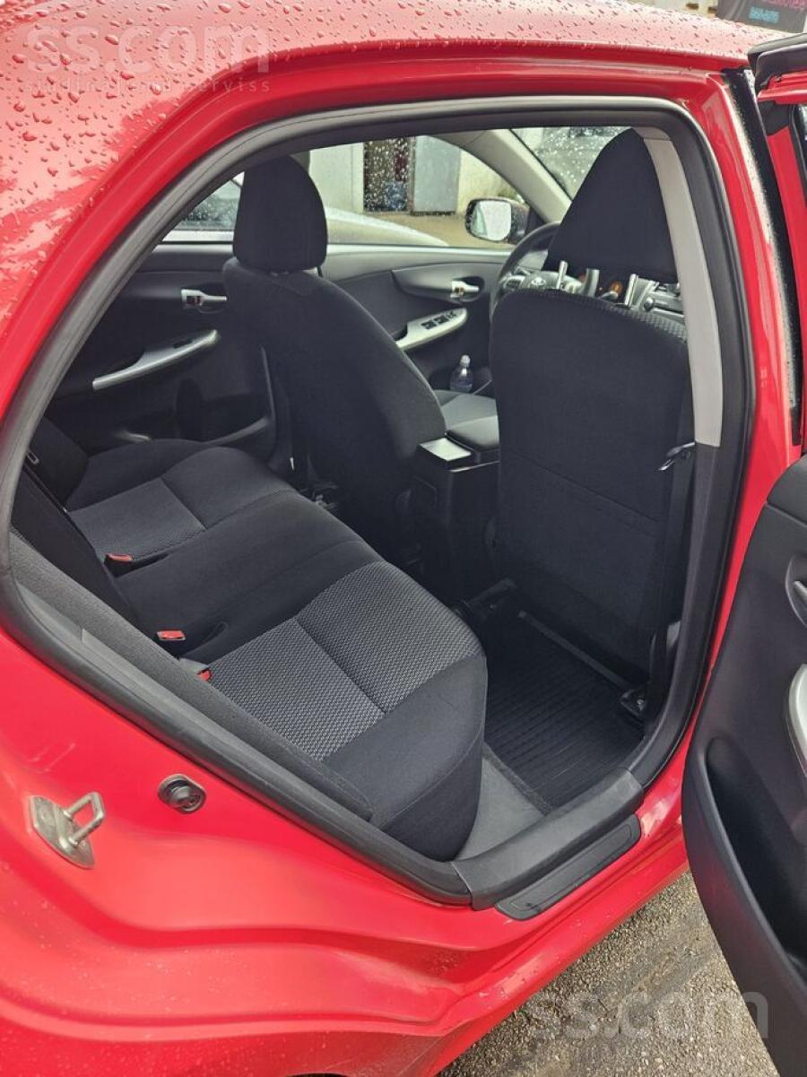 Sarkans Toyota Corolla 2013 Rīga, ar dzinēja tilpumu 1.60 L un nobraukumu 206 tūkst. km par 4750 €, foto 8 vietnē AUTOMOTO.COM.LV