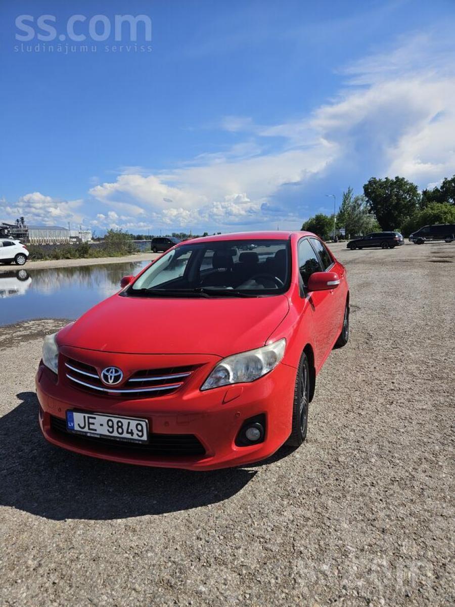 Sarkans Toyota Corolla 2013 Rīga, ar dzinēja tilpumu 1.60 L un nobraukumu 207 tūkst. km par 3950 €, foto 3 vietnē AUTOMOTO.COM.LV