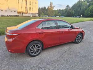 Sarkans Toyota Corolla 2014 Viļņa, ar dzinēja tilpumu 1.36 L un nobraukumu 212 tūkst. km par 7300 €, foto 4 vietnē AUTOMOTO.COM.LV