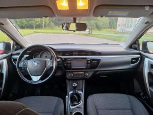Sarkans Toyota Corolla 2014 Viļņa, ar dzinēja tilpumu 1.36 L un nobraukumu 212 tūkst. km par 7300 €, foto 7 vietnē AUTOMOTO.COM.LV