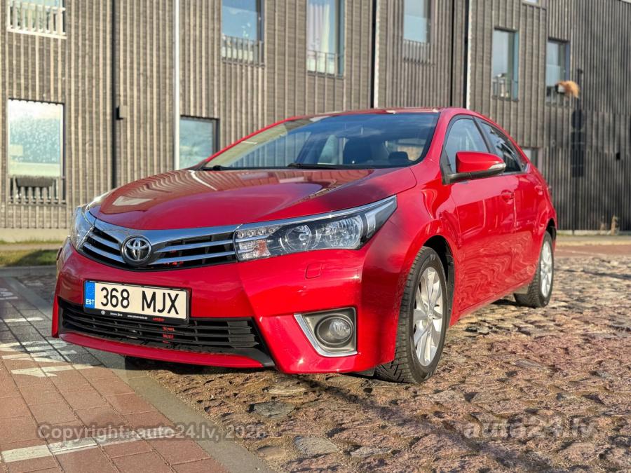 Red Toyota Corolla 2015 in Tallinn, with an engine capacity of 1.60 L and mileage of 139 thousand km for 9800 €, photo 3 on AUTOMOTO.COM.LV