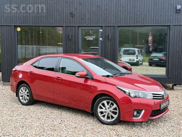 Sarkans Toyota Corolla 2015 Rīga, ar dzinēja tilpumu 1.40 L un nobraukumu 199 tūkst. km par 6450 €, foto 4 vietnē AUTOMOTO.COM.LV