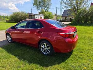 Sarkans Toyota Corolla 2015 Bauska, ar dzinēja tilpumu 1.40 L un nobraukumu 199 tūkst. km par 5800 €, foto 4 vietnē AUTOMOTO.COM.LV