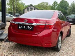 Sarkans Toyota Corolla 2015 Rīga, ar dzinēja tilpumu 1.40 L un nobraukumu 199 tūkst. km par 6350 €, foto 5 vietnē AUTOMOTO.COM.LV