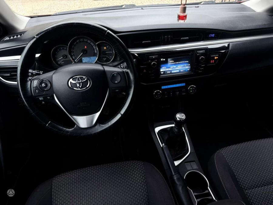 Sarkans Toyota Corolla 2015 Rīga, ar dzinēja tilpumu 1.40 L un nobraukumu 199 tūkst. km par 6350 €, foto 20 vietnē AUTOMOTO.COM.LV