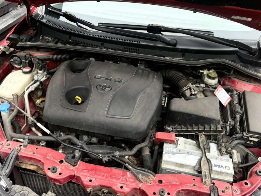 Sarkans Toyota Corolla 2015 Rīga, ar dzinēja tilpumu 1.40 L un nobraukumu 199 tūkst. km par 6350 €, foto 28 vietnē AUTOMOTO.COM.LV