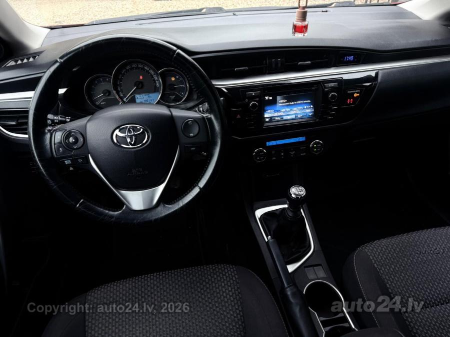 Sarkans Toyota Corolla 2015 Rīga, ar dzinēja tilpumu 1.40 L un nobraukumu 199 tūkst. km par 6290 €, foto 20 vietnē AUTOMOTO.COM.LV