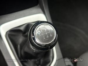 Sarkans Toyota Corolla 2015 Rīga, ar dzinēja tilpumu 1.40 L un nobraukumu 199 tūkst. km par 6290 €, foto 22 vietnē AUTOMOTO.COM.LV