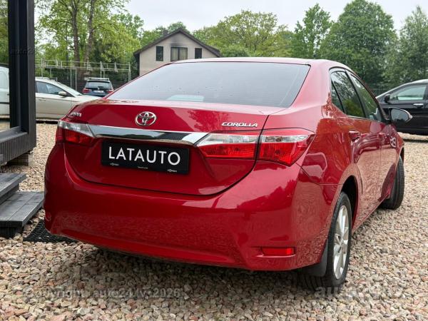 Toyota Corolla 2015 Rīga vietnē Sarkans Toyota Corolla 2015 Rīga, ar dzinēja tilpumu 1.40 L un nobraukumu 199 tūkst. km par 6290 €, foto 5 vietnē AUTOMOTO.COM.LV