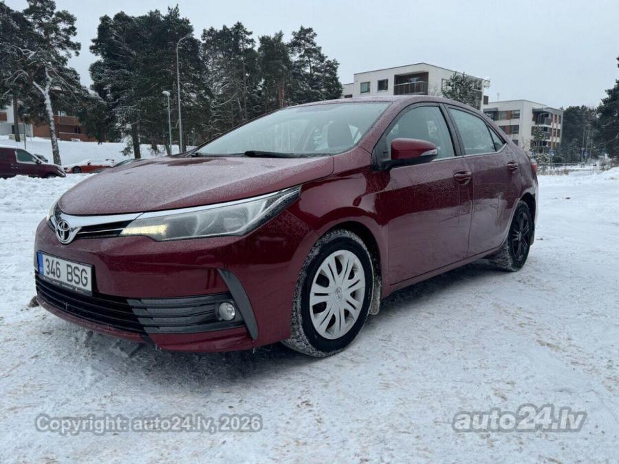 Red Toyota Corolla 2016 in Tallinn, with an engine capacity of 1.40 L and mileage of 241 thousand km for 7500 €, photo 1 on AUTOMOTO.COM.LV