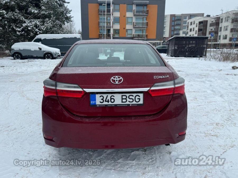 Red Toyota Corolla 2016 in Tallinn, with an engine capacity of 1.40 L and mileage of 241 thousand km for 7500 €, photo 2 on AUTOMOTO.COM.LV