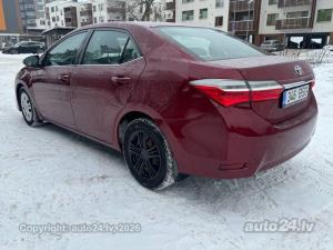 Red Toyota Corolla 2016 in Tallinn, with an engine capacity of 1.40 L and mileage of 241 thousand km for 7500 €, photo 6 on AUTOMOTO.COM.LV