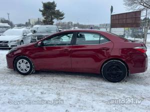 Sarkans Toyota Corolla 2016 Tallina, ar dzinēja tilpumu 1.40 L un nobraukumu 221 tūkst. km par 7500 €, foto 4 vietnē AUTOMOTO.COM.LV