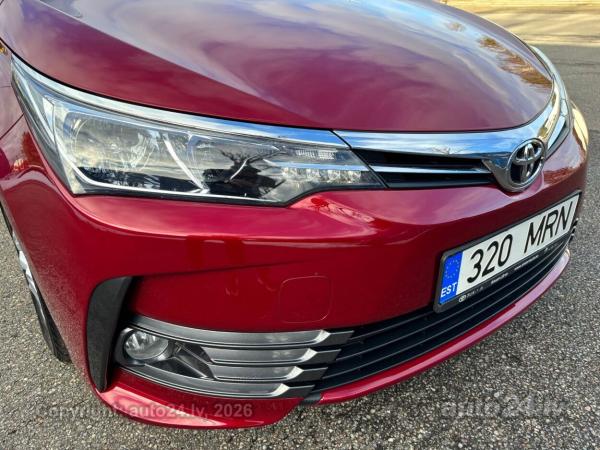 Sarkans Toyota Corolla 2017 Paide, ar dzinēja tilpumu 1.60 L un nobraukumu 115 tūkst. km par 11390 €, foto 7 vietnē AUTOMOTO.COM.LV