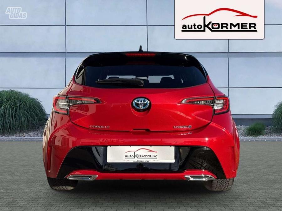 Red Toyota Corolla 2020 in Kaunas, with an engine capacity of 2.00 L and mileage of 50 thousand km for 23306 €, photo 3 on AUTOMOTO.COM.LV