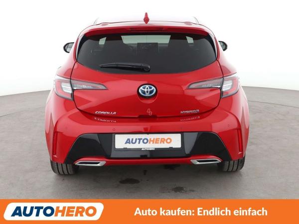 Red Toyota Corolla 2020 in Kaunas, with an engine capacity of 2.00 L and mileage of 44 thousand km for 22431 €, photo 5 on AUTOMOTO.COM.LV