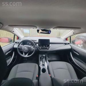Sarkans Toyota Corolla 2020 Rīga, ar dzinēja tilpumu 1.80 L un nobraukumu 80 tūkst. km par 17500 €, foto 5 vietnē AUTOMOTO.COM.LV