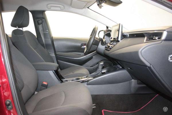 Sarkans Toyota Corolla 2020 Kauņa, ar dzinēja tilpumu 1.80 L un nobraukumu 142 tūkst. km par 17500 €, foto 6 vietnē AUTOMOTO.COM.LV
