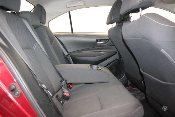 Sarkans Toyota Corolla 2020 Kauņa, ar dzinēja tilpumu 1.80 L un nobraukumu 142 tūkst. km par 17500 €, foto 7 vietnē AUTOMOTO.COM.LV