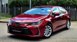 Sarkans Toyota Corolla 2020 Viļņa, ar dzinēja tilpumu 1.60 L un nobraukumu 146 tūkst. km par 12300 €, foto 4 vietnē AUTOMOTO.COM.LV
