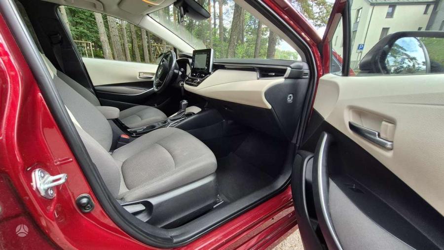 Sarkans Toyota Corolla 2020 Viļņa, ar dzinēja tilpumu 1.60 L un nobraukumu 146 tūkst. km par 12300 €, foto 13 vietnē AUTOMOTO.COM.LV