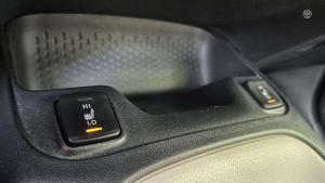 Sarkans Toyota Corolla 2020 Viļņa, ar dzinēja tilpumu 1.60 L un nobraukumu 146 tūkst. km par 12300 €, foto 19 vietnē AUTOMOTO.COM.LV