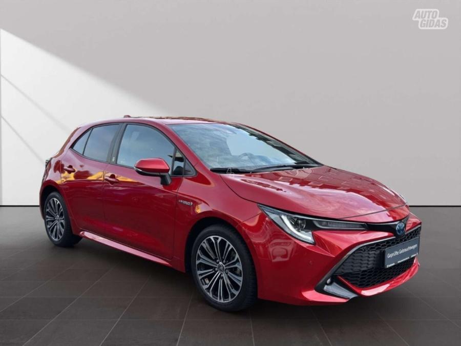 Red Toyota Corolla 2021 in Kaunas, with an engine capacity of 1.80 L and mileage of 60 thousand km for 23317 €, photo 3 on AUTOMOTO.COM.LV