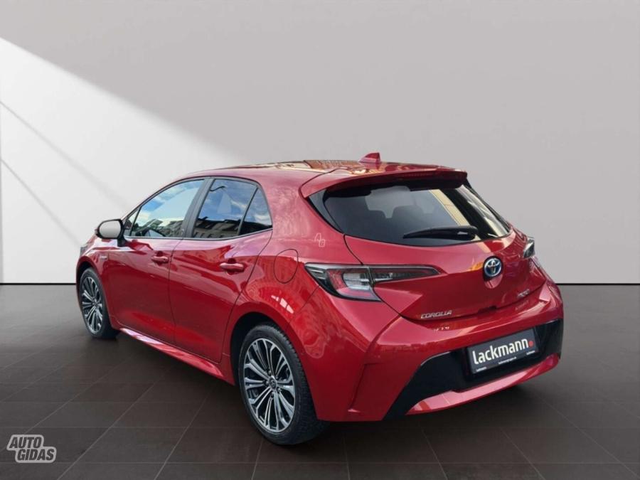Red Toyota Corolla 2021 in Kaunas, with an engine capacity of 1.80 L and mileage of 60 thousand km for 23317 €, photo 5 on AUTOMOTO.COM.LV