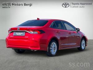 Sarkans Toyota Corolla 2021 Rīga, ar dzinēja tilpumu 1.80 L un nobraukumu 94 tūkst. km par 18990 €, foto 3 vietnē AUTOMOTO.COM.LV
