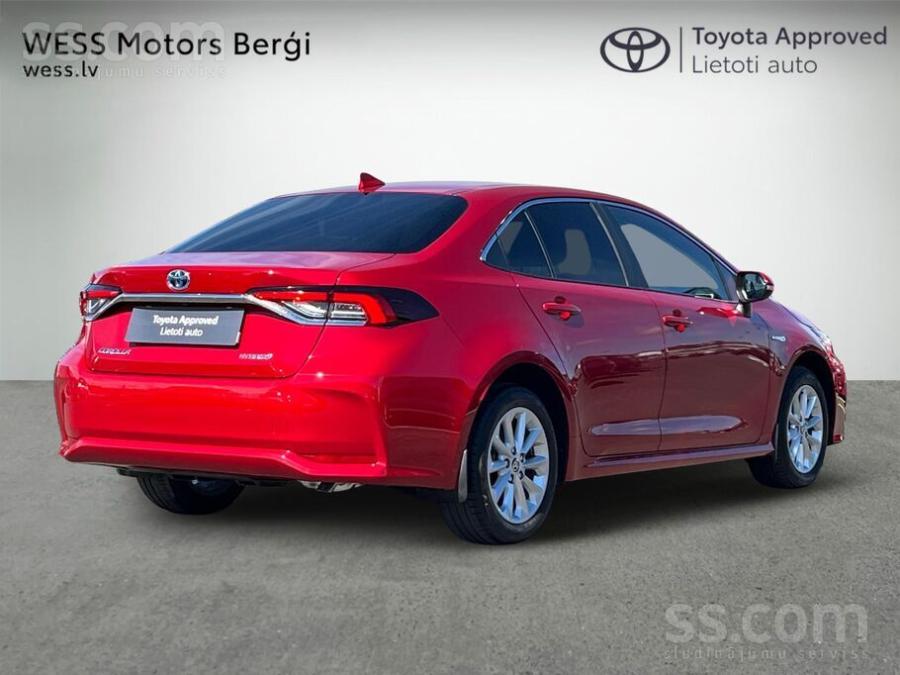 Sarkans Toyota Corolla 2021 Rīga, ar dzinēja tilpumu 1.80 L un nobraukumu 94 tūkst. km par 18990 €, foto 3 vietnē AUTOMOTO.COM.LV