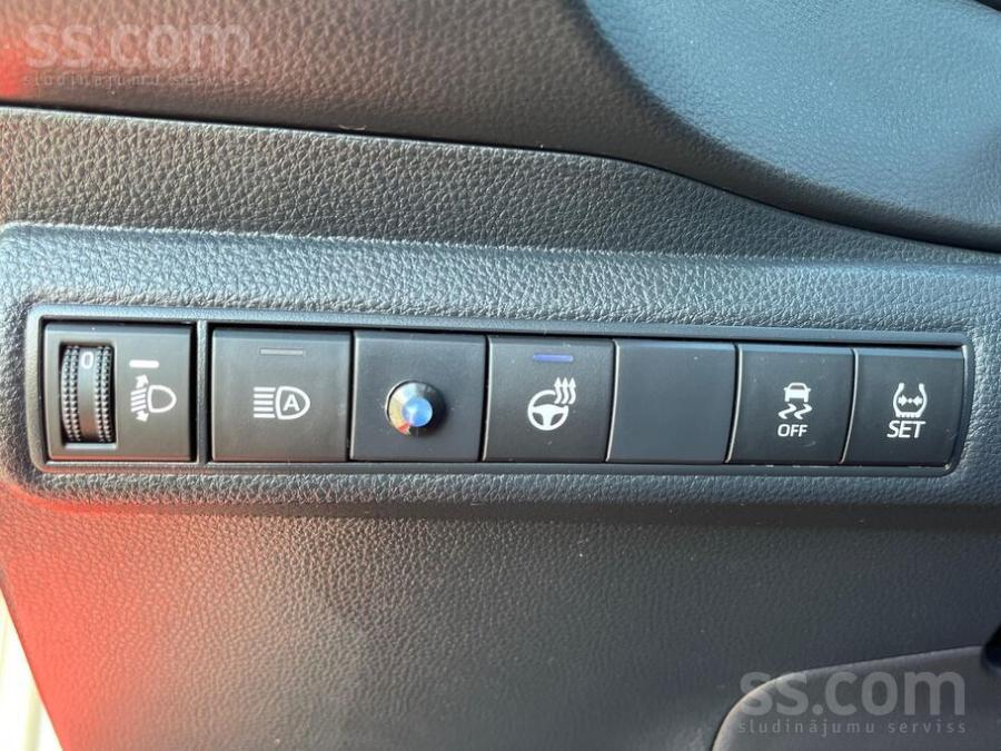 Sarkans Toyota Corolla 2021 Rīga, ar dzinēja tilpumu 1.80 L un nobraukumu 94 tūkst. km par 18990 €, foto 17 vietnē AUTOMOTO.COM.LV