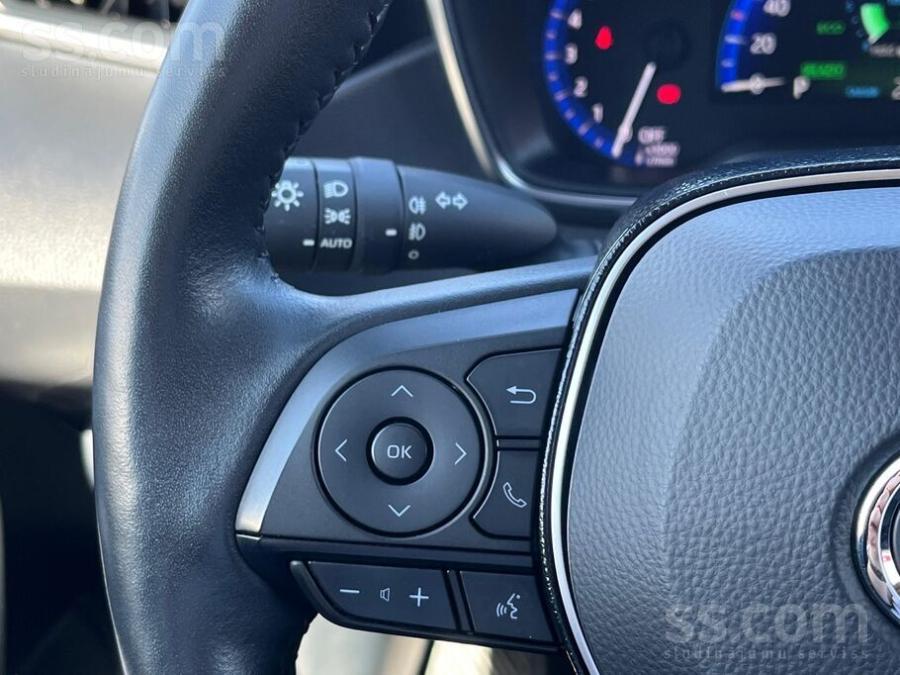 Sarkans Toyota Corolla 2021 Rīga, ar dzinēja tilpumu 1.80 L un nobraukumu 94 tūkst. km par 18990 €, foto 18 vietnē AUTOMOTO.COM.LV