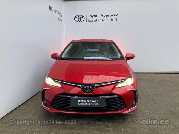 Sarkans Toyota Corolla 2023 Tallina, ar dzinēja tilpumu 1.49 L un nobraukumu 24 tūkst. km par 22995 €, foto 5 vietnē AUTOMOTO.COM.LV